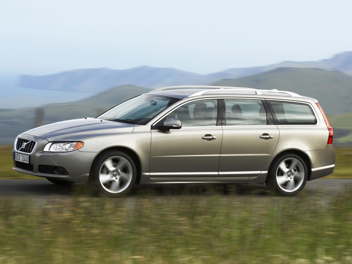 Volvo V70 technical specifications and fuel economy